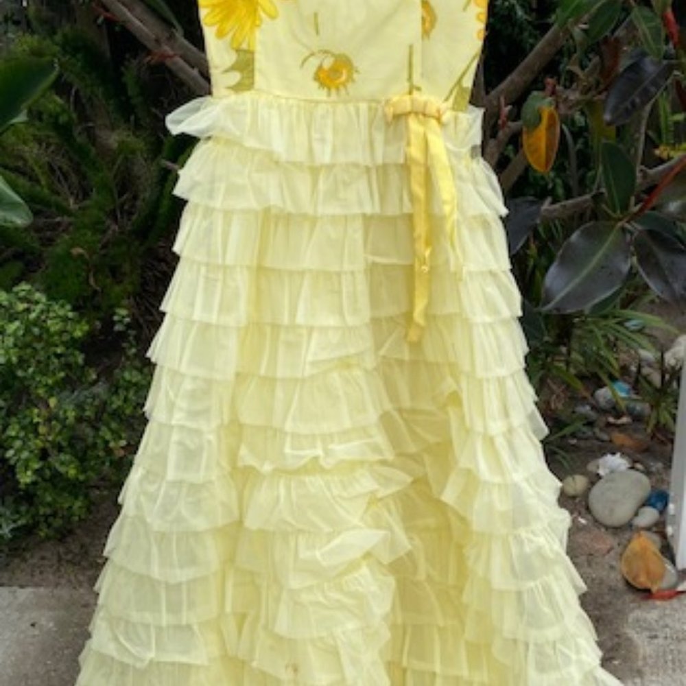 Vintage 1968 Nadine Yellow Prom Dress - Gem